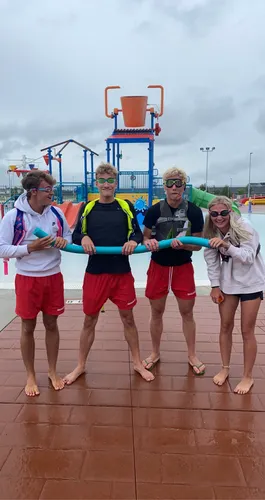 Listen to Davies Pool | Zeno.FM